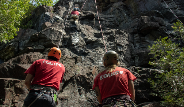 Supportez les bénévoles du Club d'escalade et de montagne de la ...
